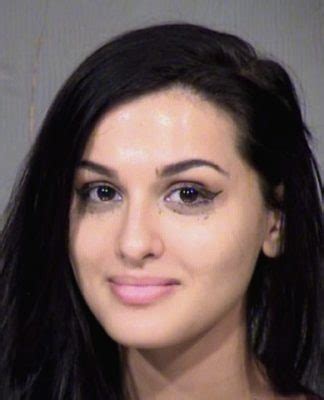 7 Rare Sssniperwolf No Makeup Photos Revealed