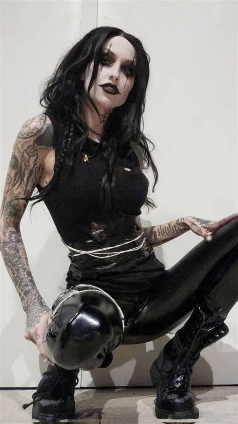 🐺 Gothic Style Fashion Girl Gothic Girls Goth Beauty Dark Beauty