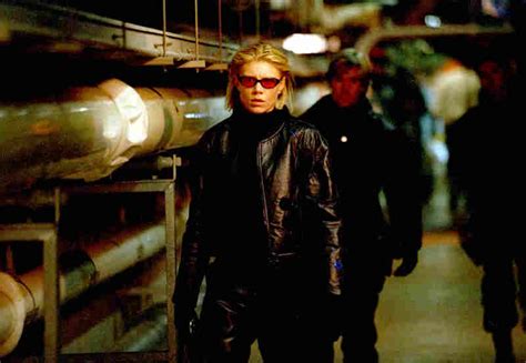La Femme Nikita 1997 2001 Series On Dvd Ioffer Movies