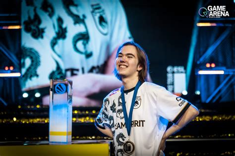 Cs2 Donk Completa 1 Ano No Tier S Veja Números Game Arena