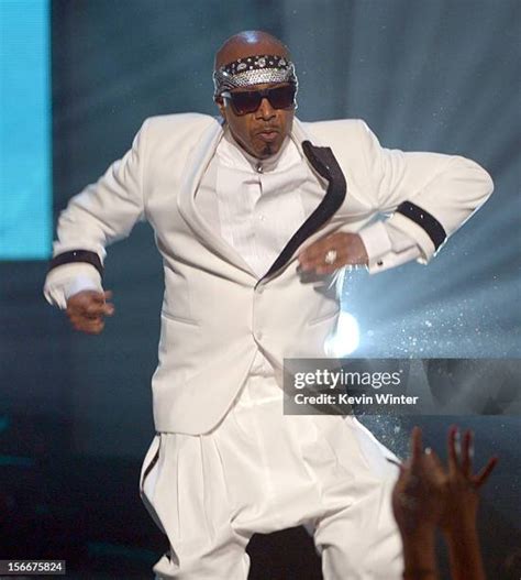 Rapper Mc Hammer Photos And Premium High Res Pictures Getty Images