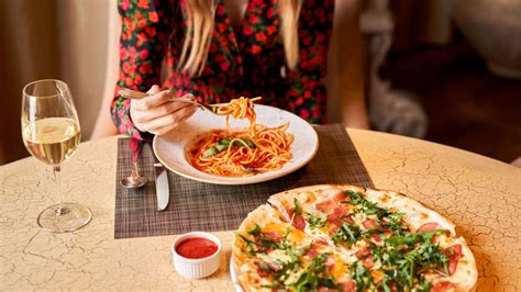 Gesund Essen Im Restaurant Iss Das Womens Health