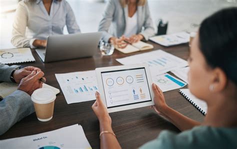 create and share operational reports at scale with amazon quicksight