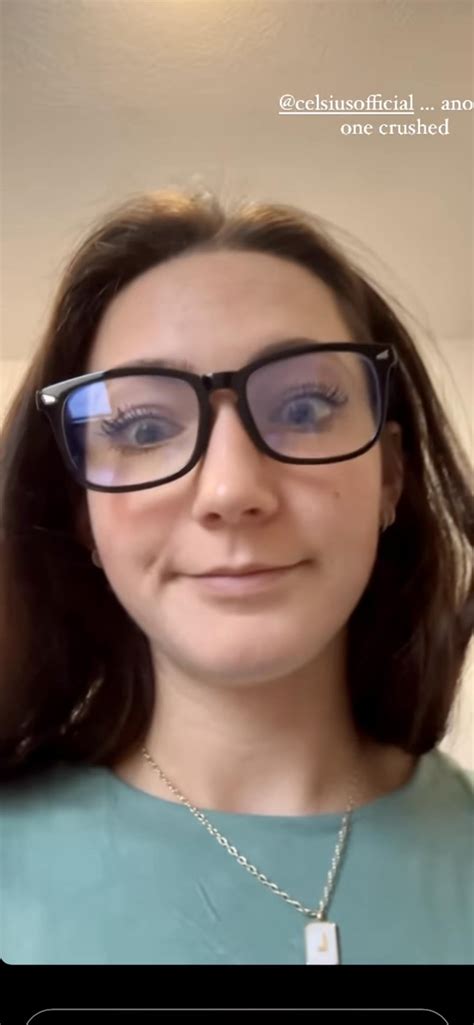 Swipe Left To See Why Laura Looks So Surprised Rlaurafarmsnsfw