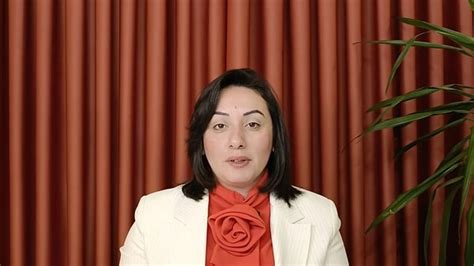 Eylül Ecem Zal Kimdir Ne İş Yapıyor Onedio