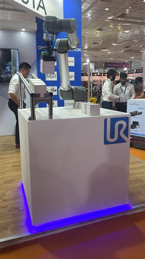 Universal Robots Showcases Diverse Cobot Applications At Automation Exposouth 2023 In Chennai