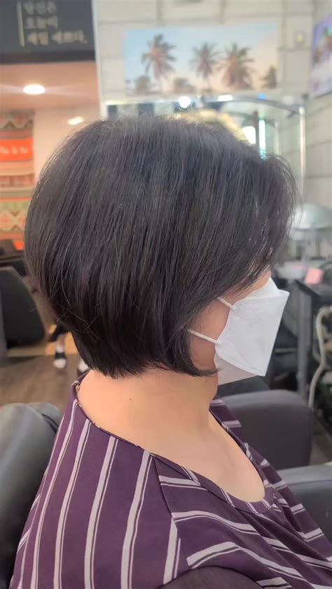 안녕하세요 건대미용실 어썸헤어 풍원장 입니다 풍성한 느낌의 리프펌 뿌리볼륨 은 덤으로~ 긴머리에서 여자짧은머리 분위기전환💕💯 리프컷 긴머리레이어드c컬펌