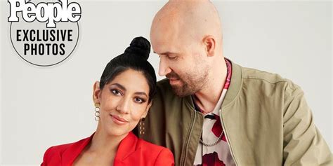 Brooklyn Nine Nine Star Stephanie Beatriz Is Pregnant Expecting First
