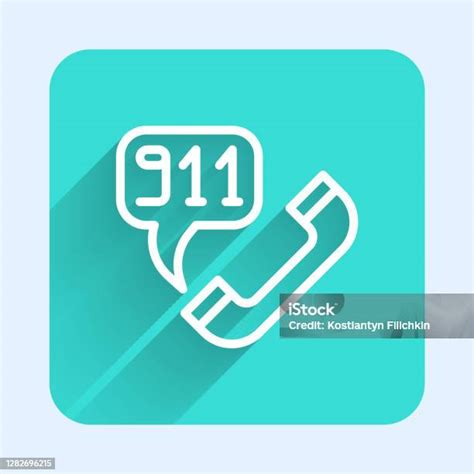 긴 그림자로 격리 된 비상 전화 911 아이콘이있는 흰색 줄 전화 경찰 구급차 소방서 전화 전화 녹색 정사각형 버튼입니다 벡터 개념에 대한 스톡 벡터 아트 및 기타 이미지
