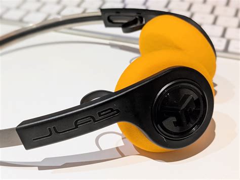 JLab Rewind2 Review A Blast From The Past Phandroid