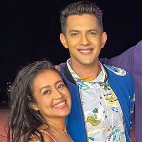 Amid Wedding Rumours Neha Kakkar And Aditya Narayan Take A Break From Indian Idol 11 To Shoot