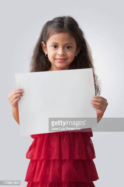 Girls Holding Signs Stock Fotos Und Bilder Getty Images