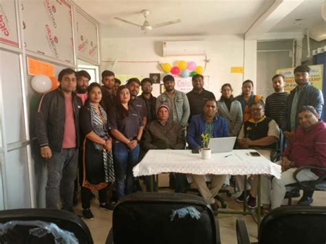 Codelines App It में नये अवसर लेकर आया है Deshpatra