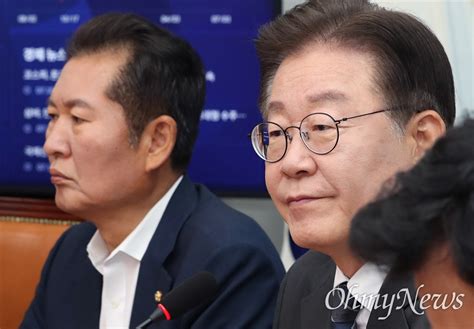 이재명 더불어민주당 대표가 10일 서울 여의도 국회에서 오마이포토