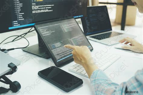 Programador Es Software De Codificación Y Programación Foto De Stock