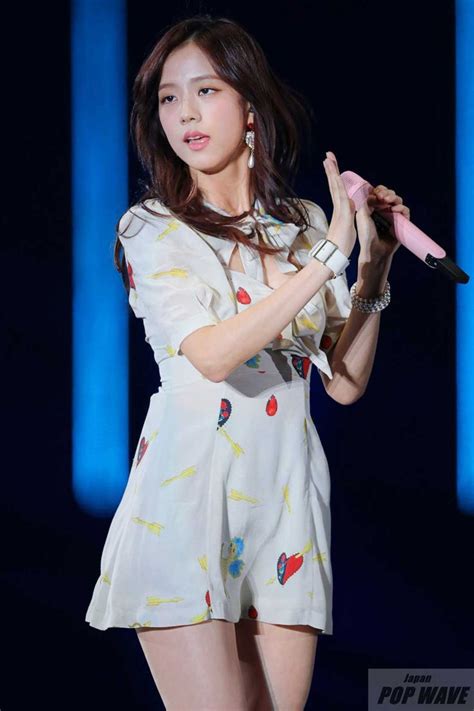 Pin By Freakish On Jisoo Blackpink Blackpink Fashion Blackpink Jisoo Korean Celebrities