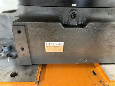 Fanuc M 900ia260l Robot On 10 Fanuc Gen 6 Rtu With R 30ia