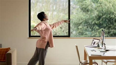 Microsoft Modern Wireless Headset Comfortable Stereo Noise Cancelling Up To H Battery Life