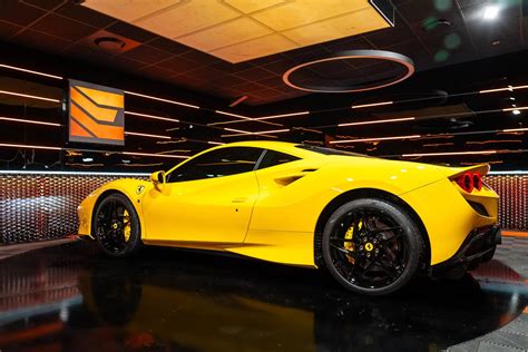 Ferrari F8 Tributo 3 9 720 Dct Excel Car