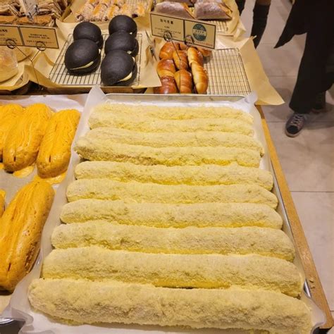 망포역 화이트롤 치즈퐁듀 할라피뇨불고기소세지 맘모스빵 먹은 후기 네이버 블로그