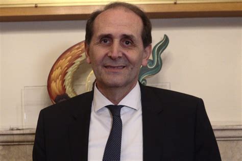 Πέθανε ο Απόστολος Βεσυρόπουλος