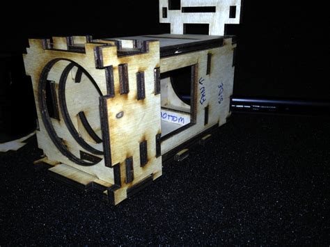 Augment Your Reality With The Itorch Raspberry Pi Flashlight Projector