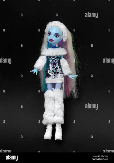 Monster High Dolls Abbey Bominable