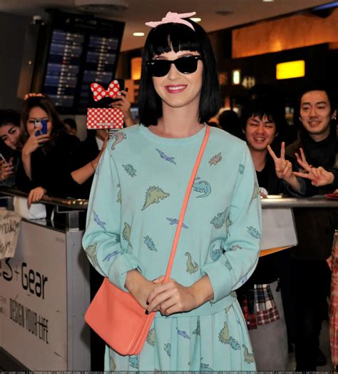 凯蒂佩芮到达日本东京成田国际机场 街拍 Katy Perry China 凯蒂佩芮中国歌迷会