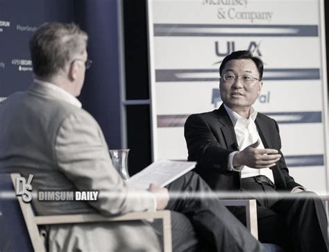 Chinese Ambassador Urges U S To Meet China Halfway To Improve