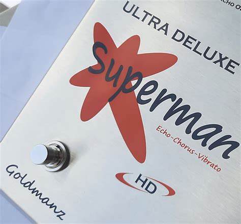 Ultra Deluxe Superman Analog Chorus Vibrato Delays Reverb Canada