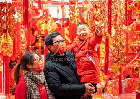 江苏海安购年货 迎新年 人民图片网