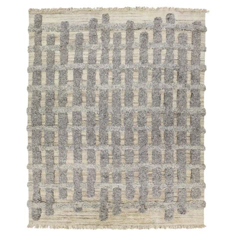Organic Modern Moroccan Wool Rug In Beige With Geometric Pattern For