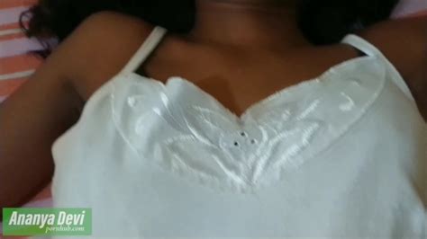 කැම්පස් එකේ අක්ක ගෙදර ආපු වේලාවේ ඇරියා Campus Girl Fun In Sri Lanka Clear Voice Xxx Mobile