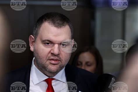 За разследване на дефицита на инсулин в страната призовава съпредседателят на ДПС Делян Пеевски