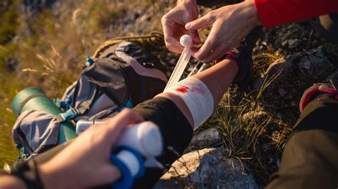 Primeros auxilios en casa qué tener en el botiquín y cómo actuar ante una emergencia Infobae