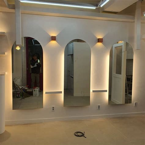 작은 소형 미용실인테리어 사진 컨셉 트랜드 사무실인테리어 디자인 공사 비용견적 플랫폼 Salon Interior Design Hair Salon Interior