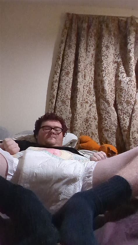 Putting On Padding Thisvid Com