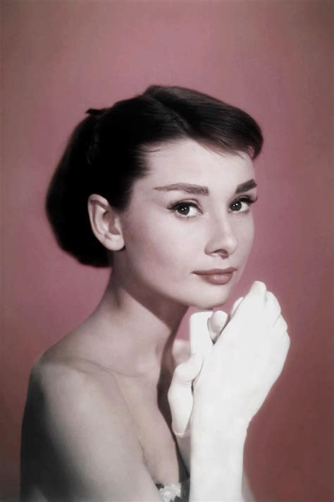 Audrey Hepburn Dans Drôle De Frimousse En 10 Clichés Vintage Vogue France