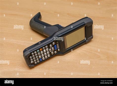 Rfid Warehouse Scanner Hi Res Stock Photography And Images Alamy