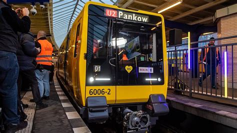 Berlin Bvg Kleinprofil U Bahnzug Jk Eingetroffen Eurailpress