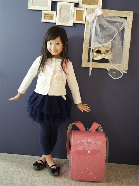 ランドセルが大人気！？多目的に使用される驚きの実態とは？ Famimo