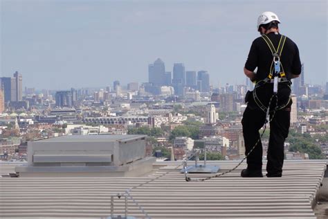 What Are The Differences Between Fall Arrest And Fall Restraint Systems