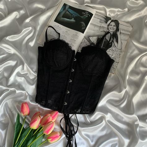 Трендовий одяг за низькими цінами🖤 В пості дві речі🩷 ️Спідниця тенісна з шортами червона ️Стан