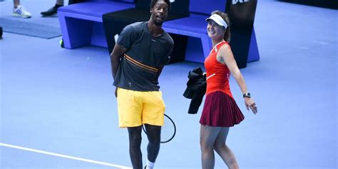 Le Tendre Baiser De Gaël Monfils à Sa Femme Elina Svitolina Dans Les