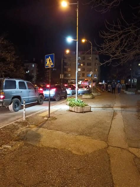Чудовищно задръстване снощи в район „Младост“ в София заради новия кмет СНИМКИ Днес