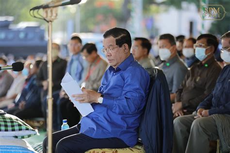 សម្តេចតេជោ ហ៊ុន សែន អញ្ជើញផ្តល់ស្រូវពូជ និងស្បៀងអាហារ ជូនកសិករជាង៦ពាន់គ្រួសារ នៅខេត្តព្រៃវែង