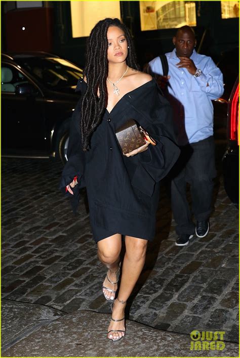 Rihanna Steps Out With Niece Majesty In Nyc Photo 3780600 Rihanna