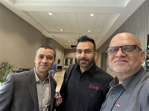 Celebrity Sightings And Some Serious Work 😀 Day 1 Maximo Operational