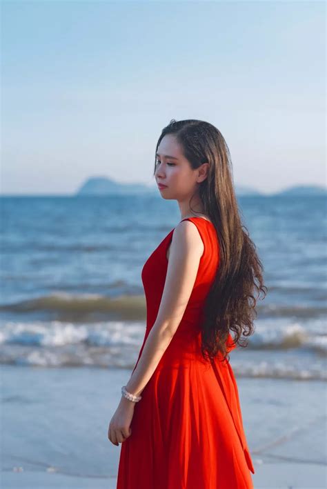 后期调色，给海边拍摄的人像进行后期修图 人物调色 Ps教程自学网