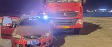 抢一步剐蹭致损 慢一步安全出行高速公路三支队车辆